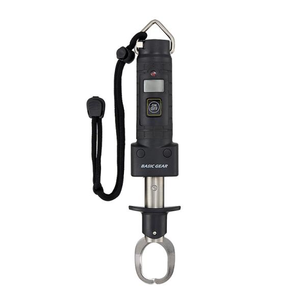 魚のアゴをしっかりグリップ！そのまま計測できるスケール機能を搭載した便利なランディングツール。吊り下げ式で約25kgまで20g（0.02kg）単位で測定できます。1mまで測定できるメジャーがグリップエンドに収納されています。※数値は参考値で...