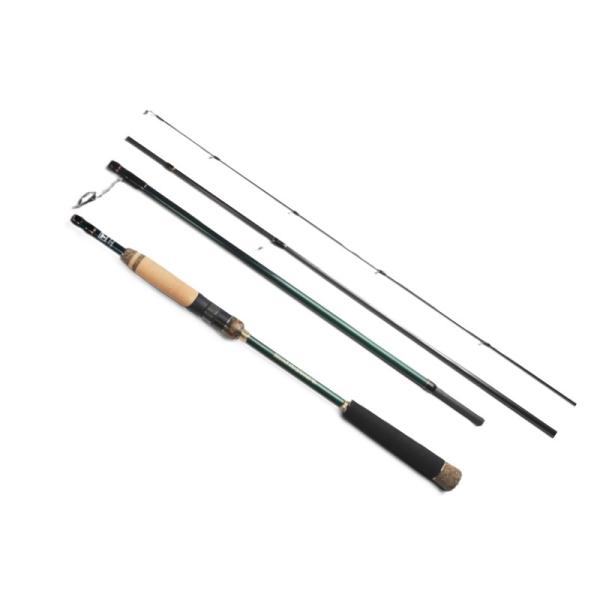 ■ナワバリを狙い撃つ■ルアーでアユを狙う専用ルアーロッドアユの縄張りを見定め、ルアーを投じアユを釣るアユルアー専用ロッド。「投げる、誘う、掛ける、取り込む」の基本的な性能に加えて、フィールドの状況に合わせてレングスを2段階に変更できるコンバ...