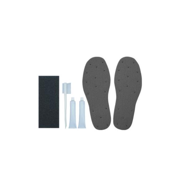 専用ボンドとブラシ、サンドペーパーがセットされすり減ったフェルトスパイクを交換できます。サイズはプロックスウェダーの対応足サイズに準じています。PX320、322、323、330、332、333、335、337、340、344、554、55...