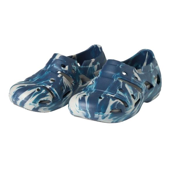 2024年新色モデル！高次元のグリップ力を発揮するラジアルデッキソール搭載クッション性が非常に高い軽量EVA素材採用。波形の溝が水を吸い上げ、かき出すオリジナルラジアルデッキソール採用。着脱が可能なカップインソールを搭載。高いクッション性に...