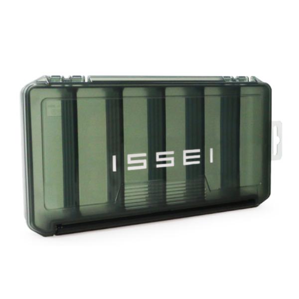 isseiオリジナルロゴルアーケースisseiシンボルマークを箔押しプリントした issei オリジナルロゴルアーケース。ボディベースは VS820NDM と VS3010NDM の2種類。ISSEI一誠　issei ルアーケース 820N...