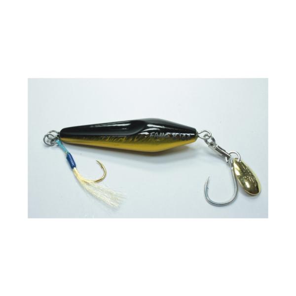 1.今大人気の鰆・青物を狙うブレードゲームに特化。凹みを入れることにより回転しない安定した泳ぎを可能にする。2.リア重心の抜けのいい形状にすることにより、フォールは早くただ巻きは一切泳がないよう設計。XG（エクストラギア）の早巻きでも楽に巻...