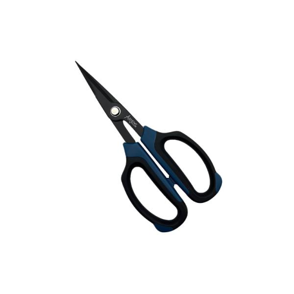 小型魚から大型魚までマルチに対応！！魚のサイズは幅広く対応！脳天締めからエラ切り、また捌く作業にも抜群の使用感！マルチに対応可能です。■オリジナル特別両刃仕様抜群の切れ味で先端が刺さりやすく魚が締めやすい両刃仕様のハサミです。■フッ素コート...