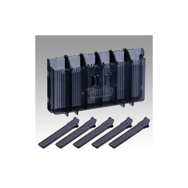 メタルジグやハードルアー、エギなどを仕切り毎に立てて収納が可能。内寸高さが106mmと低めに設定しているので、メタルスッテなどの収納にも最適。ルアーだけでなく、ワームや仕掛けをパッケージのまま収納することで、スッキリ整理ができ、手返しもスム...