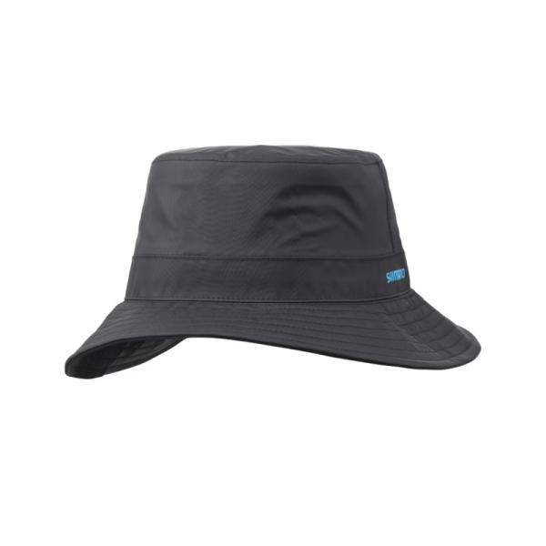 ドライシールド生地を使用した防水バケットハット防水仕様のシームテープで水の侵入を防ぎます。ブランドロゴを小さく配置したシンプルなデザインは被りやすく、釣りに必要な基本性能をもった使い勝手の良いバケットハットタイプです。生地には防水透湿性能の...