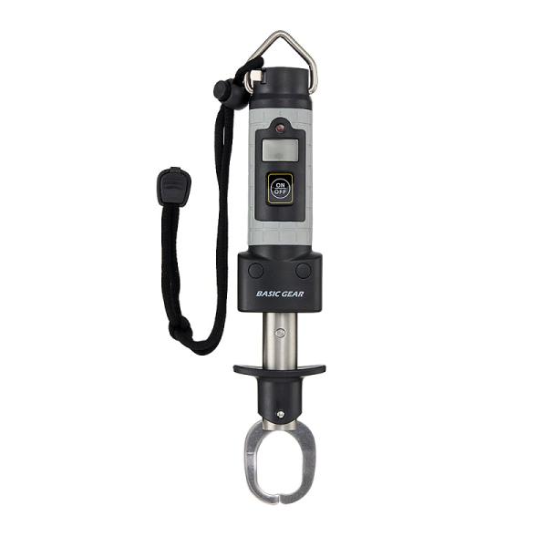 魚のアゴをしっかりグリップ！そのまま計測できるスケール機能を搭載した便利なランディングツール。吊り下げ式で約25kgまで20g（0.02kg）単位で測定できます。1mまで測定できるメジャーがグリップエンドに収納されています。※数値は参考値で...