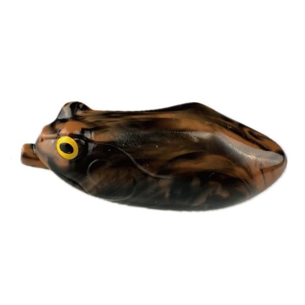 独自の造形に卓越した演技力を秘めた小型モデル。梢や草葉にとまったアマガエルの顔と姿態をデフォルメしたモデル。寸詰まり気味の丸っこいボディと、完全手作業で造り出された原型を忠実に再現した独特の前面形状により、ノーズダイブせず水面をイキイキと動...