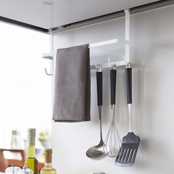 サイズ（約）:幅34.5×奥行6×高さ18cm重量（約）:290g材質:本体/スチール（粉体塗装）耐荷重（約）:4kg（フック1つあたり500g/バー500g）品番:2476製造国:中国メーカー:山崎実業山実 yamazaki 調理器具 調...