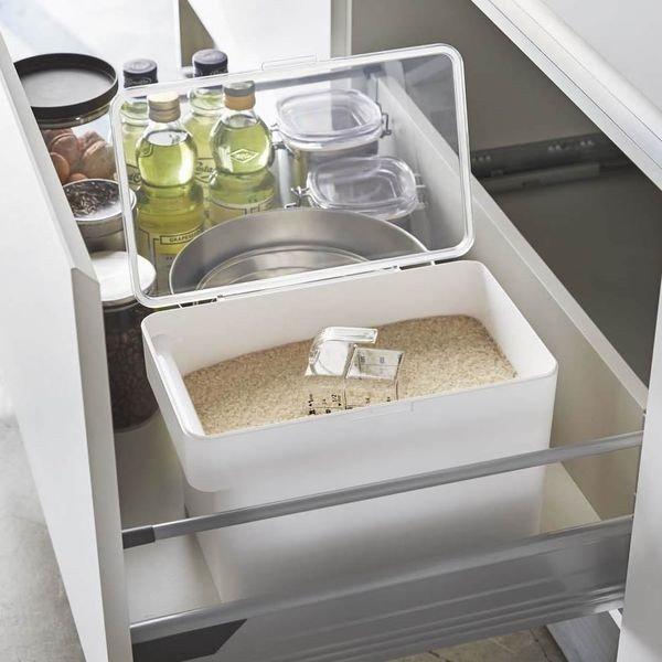 サイズ（約）:幅30×奥行19.7×高さ19.2cm材質:本体、蓋/ABS樹脂  パッキン/シリコーン　付属品:計量カップ/アクリル樹脂耐熱温度:90度耐冷温度:-40度品番:3377製造国:中国メーカー:山崎実業山崎実業 山実 yamaz...