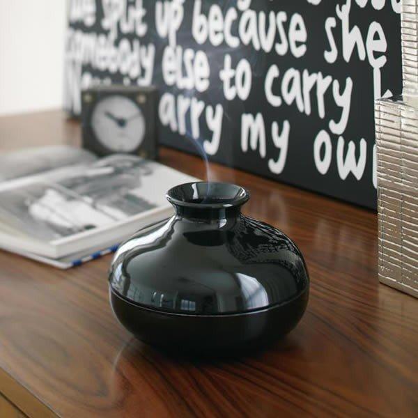 商品サイズ（約）:幅16×奥行16×高さ12cm重量（約）:700g材質:本体/陶器品番:7917製造国:中国メーカー:山崎実業山実 yamazaki ポット 蚊遣り 蚊遣器 蚊やり 除虫 ルームフレグランス ケース ホルダー 器 陶器 害...