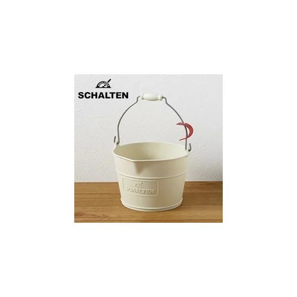 デザインと使い勝手にこだわった日本製クリーニングツールブランド、SCHALTEN (シャルテン)です。このバケツは一見スチール製のように見えますが、実は軽量で柔らかく、扱いやすいポリエチレン製。SCHALTENロゴ入りのホース留めリングがア...