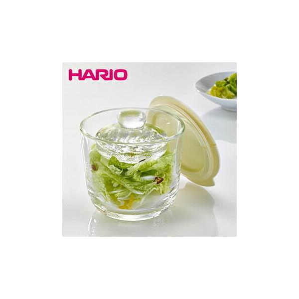 食卓に飾りたくなる、ガラス製の一夜漬器です。透明でシンプルなデザインなので、野菜の彩が見え、そのまま食卓に置けます。器は耐熱ガラス製なので、色やにおいがつきにくく熱湯洗浄や食器洗い乾燥機でも使用可能。また、電子レンジ加熱もできるので、根菜類...