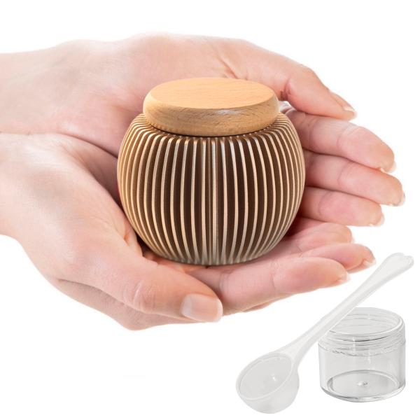 カラー：ミニ 球状（シャンパン）サイズ：Small【ミニ骨壷】 仏壇にもさりげなく置けるかわいいミニ骨壷です。両手でそっと温めるように持つことができる、ころんとした丸みのあるフォルム。★ミニ骨壷+計量スプーン+保存ボトル ★ 3gのプラスチ...