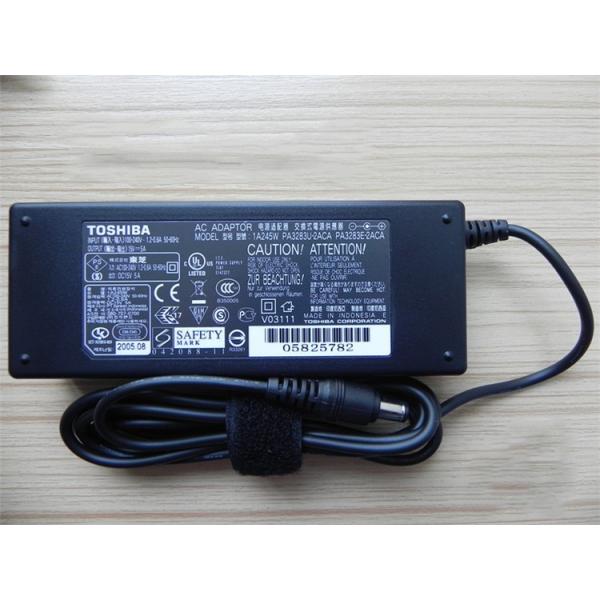 【製品仕様】メーカー：Toshiba型番： PA3283U-5ACAOUTPUT： 15V 5AINPUT：100V-240V?,50-60HzDCコネクタ：丸型 外径約6.0mmФ　内径3.0mmФ★電源ケーブル付属対応機種一部ご紹介致し...