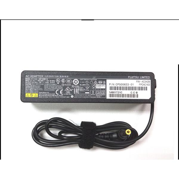 【製品仕様】メーカー：FUJITSUACアダプター型番：FMV-AC320COUTPUT：19V 3.16AINPUT：100V-240V　　50-60HzDCコネクタ：丸型 外径約5.5mmФ★電源ケーブル付属入札の前に必ず写真と手元のA...