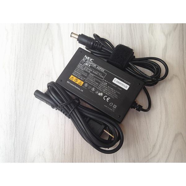 FUJITSU(INPUT/ENTREE) ：100-240 50/60Hz OUTPUT/SORTIE)：：15V 2A接口:（外径）6.3*（内径）3.0付属品 電源コード