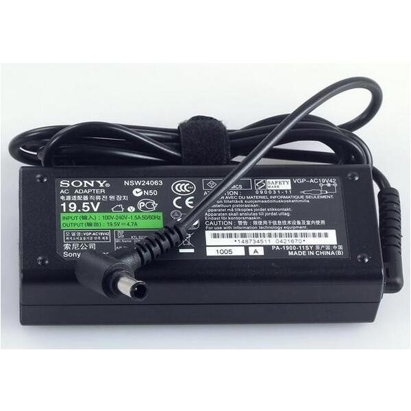 商品状態：新品　●Input： AC100-240V (50-60Hz)●Output：19.5V 4.7A●パワー： 90W●コネクタ形状にご注意ください: 丸型 6.5mm*4.4mm●電源コード付属