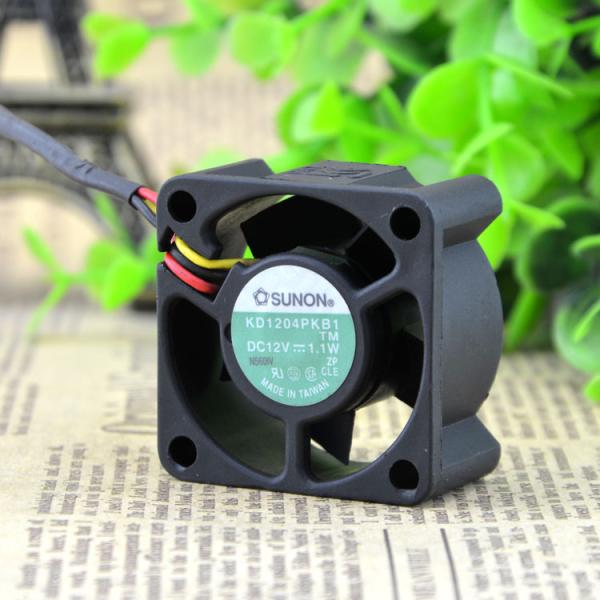 商品状態：新品　用途: ノートPC、ウルトラモバイルPC、ネットブック、ミニノートPC　　複数在庫。 同梱可能