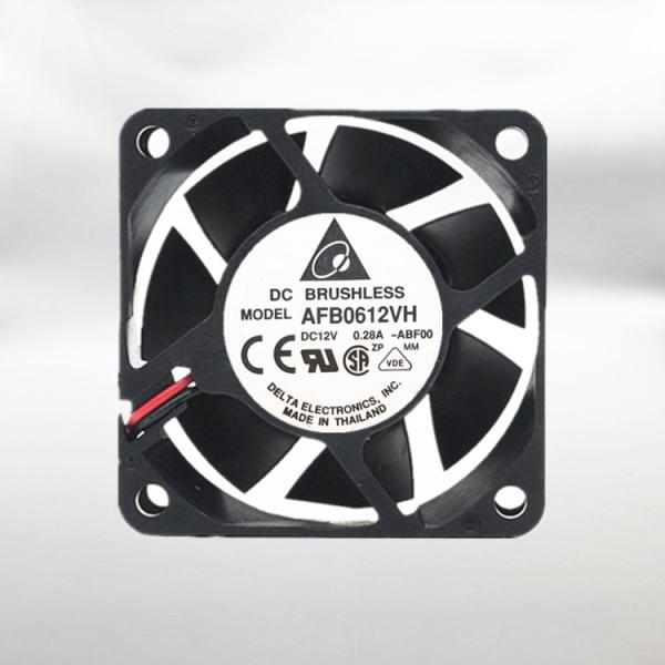 商品状態：新品　用途: ノートPC、ウルトラモバイルPC、ネットブック、ミニノートPC　　複数在庫。 同梱可能