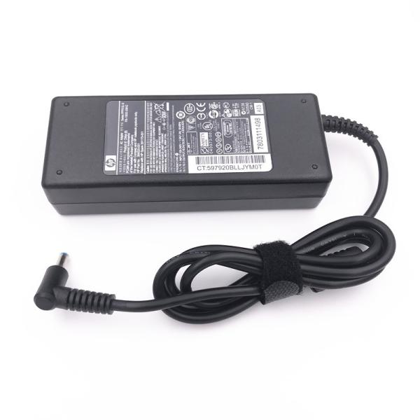 商品状態：新品■入力：100-240V , 50/60Hz ■出力：19.5V-4.62A　90W■コネクタ形状にご注意ください：4.5mm*3.0mm複数在庫。同梱可能