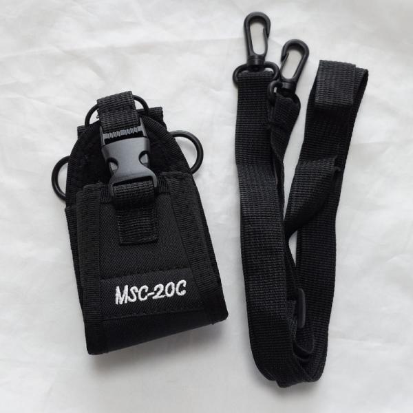 サイズ：約125×65×45mm ※おおよその外寸です。写真の通りUV-5Rが入るポーチです。業務などでトランシーバーを使う方、アウトドア活動が多い方におすすめします。警察、警備員、消防士、ガイド、災害救助員など業務でトランシーバーをよく使...