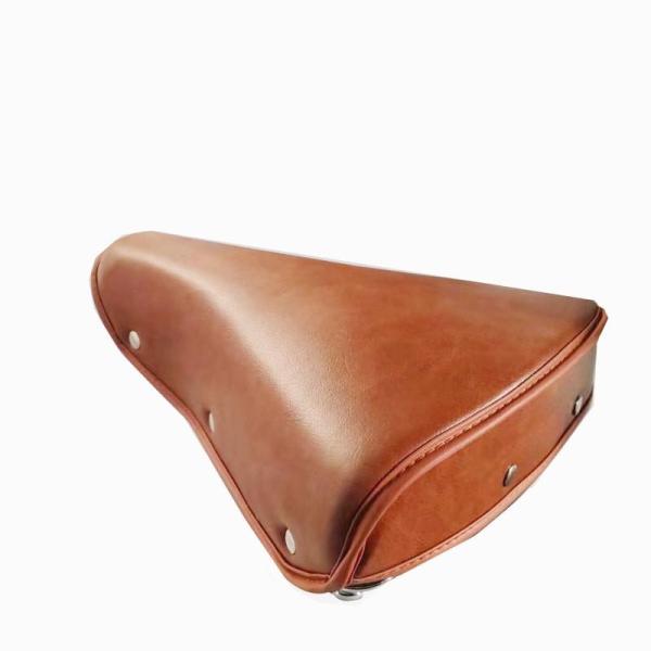 ☆レトロな雰囲気 茶色自転車サドル【快適な自転車サドル】サドルの表面はPU素材で、内部はポリウレタン高反発クッションでお尻の痛みを軽減。触り心地が良く、防水性があり、お出掛け、毎日の通勤・通学に適しています。【衝撃吸収】自転車サドル底部には...