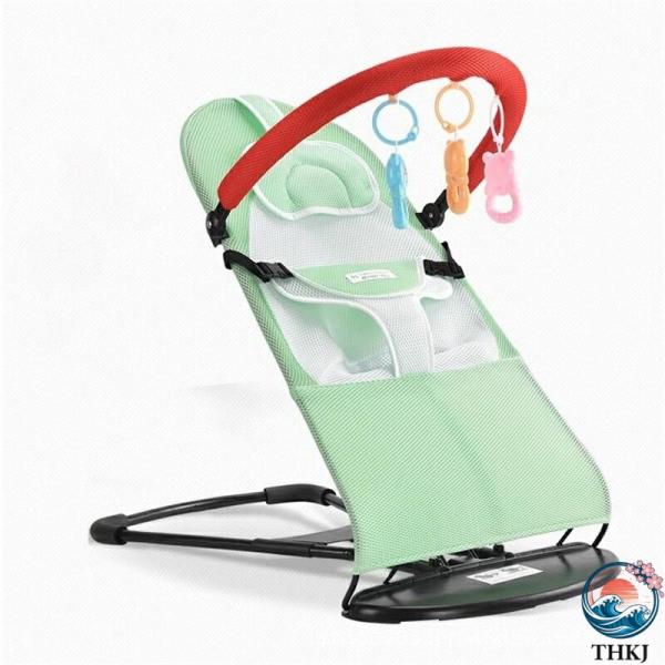 メーカー希望小売価格はメーカーカタログに基づいて掲載しています日本の気候にぴったりなメッシュ素材で作られているため、汗っかきな赤ちゃんも快適に過ごせます。   全体的なからだの蒸れを抑えてやさしく包みこむ   スタイリッシュなデザインでリビ...