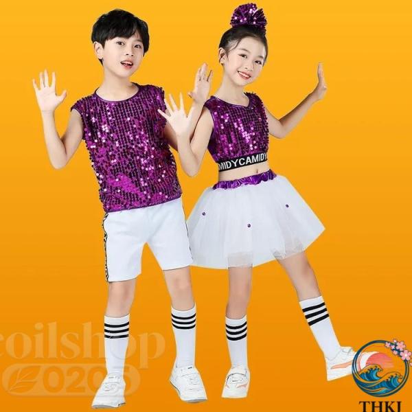 キラキラ素材のメタリックのダンスウェアが登場。可愛いヘア飾りも付きます。ラテンダンス発表会用衣装としても使える。イベントやステージ、学園祭などにピッタリのダンス衣装☆                                     ...