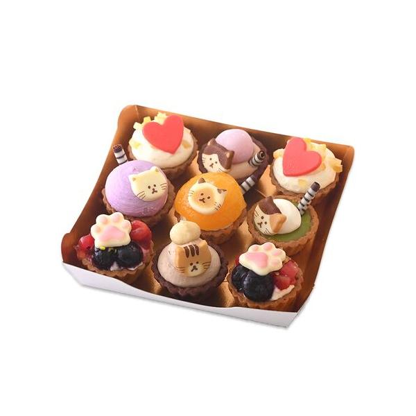 可愛い5匹のネコをあしらったミニタルトセットです。動物愛護活動に賛同した商品で、売り上げの一部(１セットにつき22円)を【公益財団法人 日本動物愛護協会】に寄付いたします。■温度帯：冷凍■アレルゲン表示：（推奨20品目）大豆、ゼラチン■賞味...