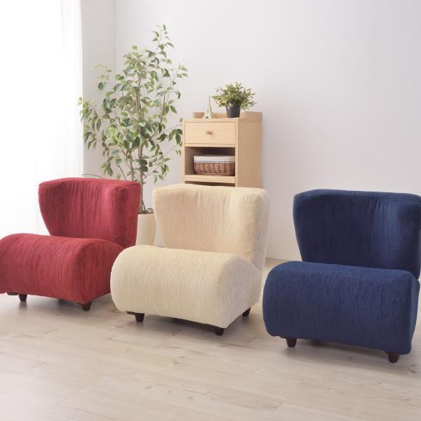 ●傾斜のある座面と身体をしっかりと支える背もたれの独特なフォルム。座るだけで背筋が自然と伸び、猫背にならず理想的な姿勢を維持してくれるフォルムです。●バケットシートのように身体をスッポリと包み込んでくれる、フィット感抜群の背もたれ。長時間座...