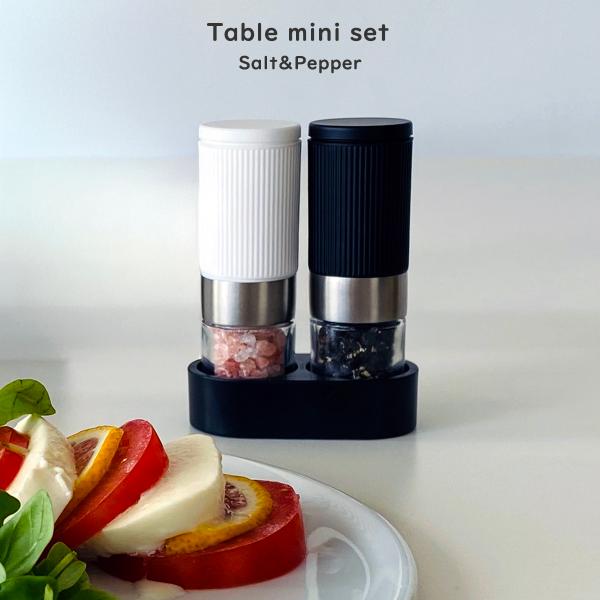 手のひらにフィットする小型サイズで狭いスペースでも邪魔にならず、シンプルデザインでどんなインテリアにマッチします。キャップ付なので中身がこぼれ出ることがなく、そのままポケットやポーチに入れて、オフィス・旅行・キャンプ・ピクニックなど、気軽に...