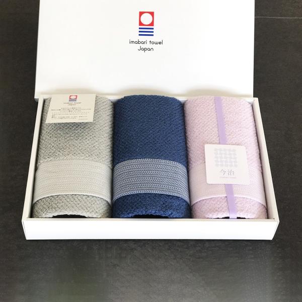 潤いのタオル｜ＫＵＭＵ ３枚セット  人気の潤いのタオルシリーズから KUMU をご紹介一番人気のベーシックハンドタオルのヘム部分にあえて異素材を組み合わせて軽やかさを演出シンプルだからこそ新鮮さを取り入れることで、プライベートタイムにもお...