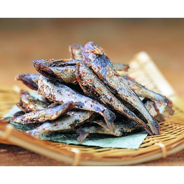 唐辛子がピリッときいた焼きあご（飛び魚）です。そのままお召し上がりください。