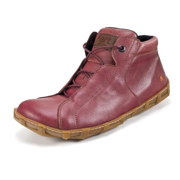 デザイン性に優れたスペイン製コンフォートシューズ。足全体を柔らかく包み込み、長時間歩行してもストレスを感じにくいです。アッパーは自然なシボが入ったシュリンクステアレザー（牛革）。内張は通気性に優れたマイクロファイバーのメッシュ素材。ベロとか...