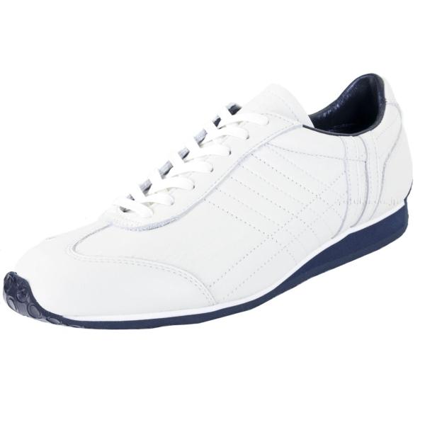 防水レザーをアッパーに使用したパミールの限定生産アッパー版。 革を染色する際に防水剤を染みこませ、さらに撥水加工を施したレザーをアッパー全体に使用し、縫い糸も撥水糸を使用しています。光りすぎないマットな色調で、革の質はとてもしなやかで柔らか...