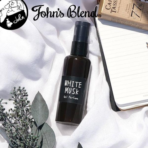 ■特徴John’sBlend ジョンズブレンドぷるんとうるおうジェルパフュームジョンズブレンドからぷるんとうるおうジェル状香水「ジェルパフューム」が登場。７種のうるおい成分配合の、ぷるんと潤うジェル状香水。香らせたい場所へピンポイントでつけ...