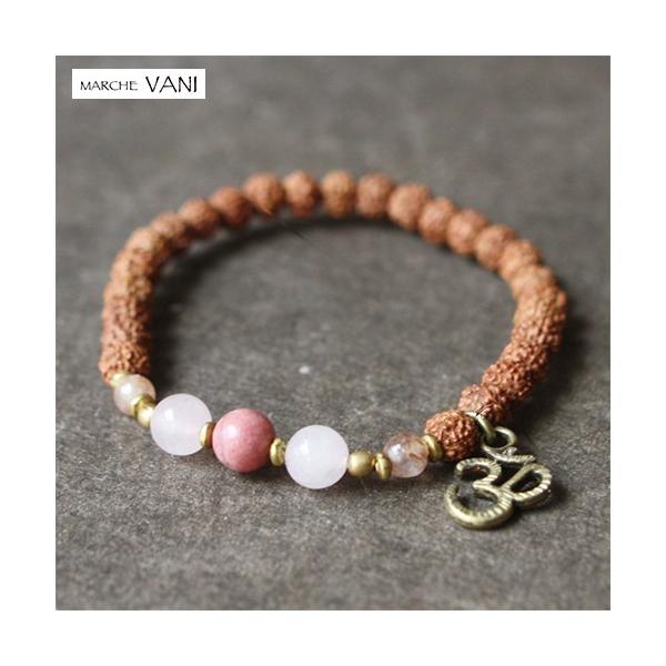 ■素材ルドラクシャ：VANIコレクションで使用されている５ムキのルドラクシャは、シバ神が宿り、目標達成と平安をもたらすとされます。■天然石ロードナイト、ローズクォーツ、ストロベリークォーツ■サイズS-M:手首周り14-15ｃｍ(ルドラクシャ...