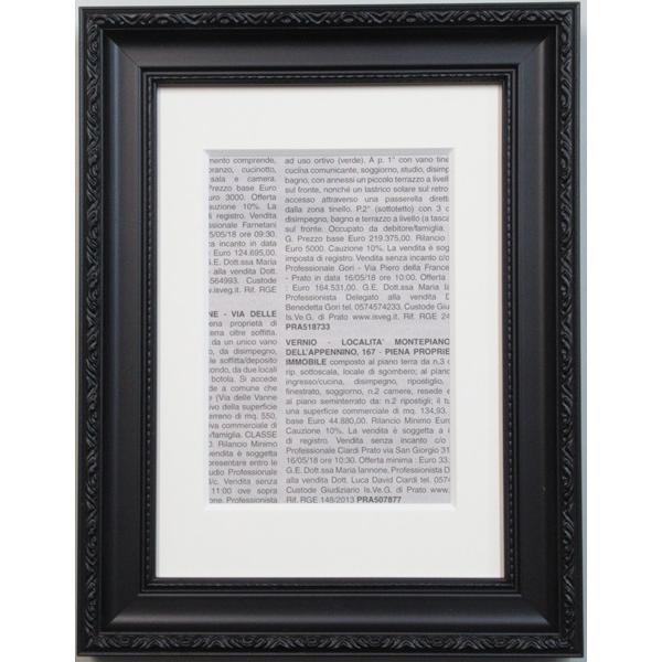 木の表面をアンティーク調に仕上げたフォトフレームです。フレームサイズ：キャビネ(180mm × 130mm)　マット窓サイズ：サービス判(120mm × 83mm)