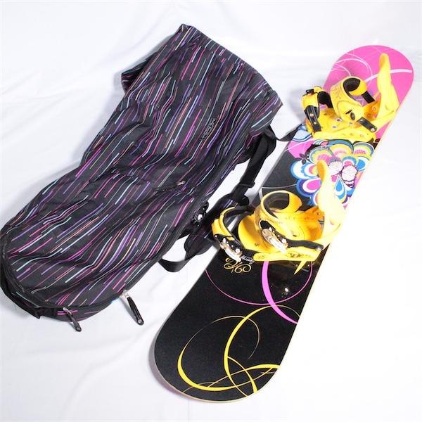 ●状態：中古 ※必ず商品説明文もご確認下さい。  ●ベント形状：キャンバー  ●シェイプ：ディレクショナル  ●対応ブーツサイズ参考：23.5cm-25.5cm程度  柔らかいキャンバー形状で、ある程度スピードを出してのフリーランにもしっか...