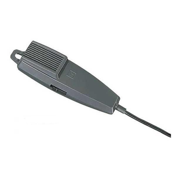 接話型の呼び出し、案内用のマイクです。トークスイッチには、便利なプッシュロック機能がついています。また、アンプの電源、チャイムなどをリモートで起動する機能を備えています。形式: ムービングコイルマイク 指向性パターン :単一指向性 定格イン...