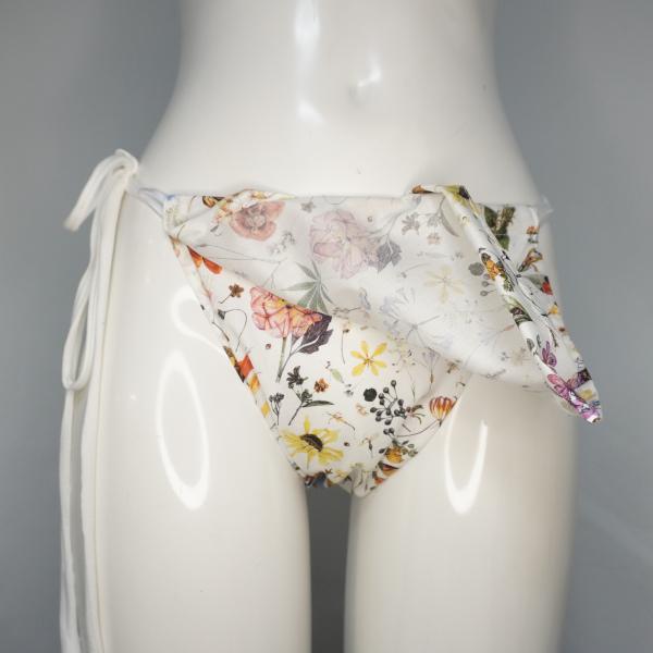 「幼老モダンふんどし-NAGI」について当工房のオリジナルモデルです。「越中」と「もっこ」の2種類を一緒に合わせた感じです。もっこや越中ふんどしよりしっかり固定できますが、締め付け感はありません。短めの前垂れをオプションとしてつけることがで...