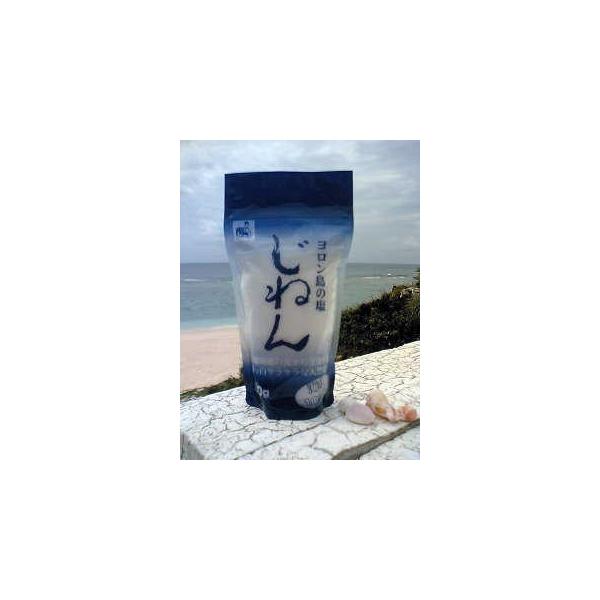 ●ヨロン島の塩「じねん」は蒼い珊瑚礁の海から生まれた塩で、味がソフトなのが特徴です。●サラサラしていますので、調理用、卓上用にお使いいただけます。●若干の爽雑物が混入している場合があります。●固まる場合がありますが、品質に問題はありません。...