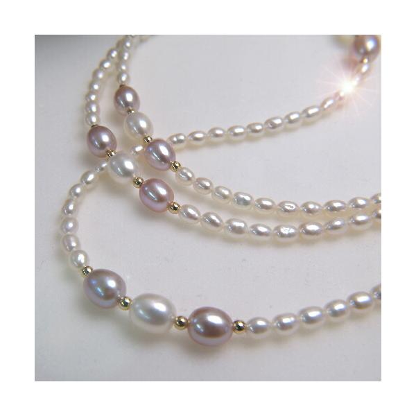 つけるだけでいつものメガネが華麗にドレスアップすること間違いなしシリコンゴムを外せば、ネックレスに早変わり！お出かけ先で重宝しますよ。プレゼントにおすすめ。ギフトケースに入れてお届けします。素材：淡水真珠3-6mm、メタルパーツ・真ちゅう・...