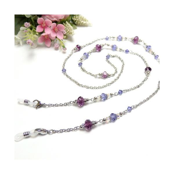 つけるだけでいつものメガネが華麗にドレスアップすること間違いなし！スワロフスキーをふんだんに使用したキラキラゴージャスメガネチェーンです。一気にエレガントマダムに変身です。シリコンゴムを外せば、ネックレスやマスクチェーンにもなって便利！腕に...