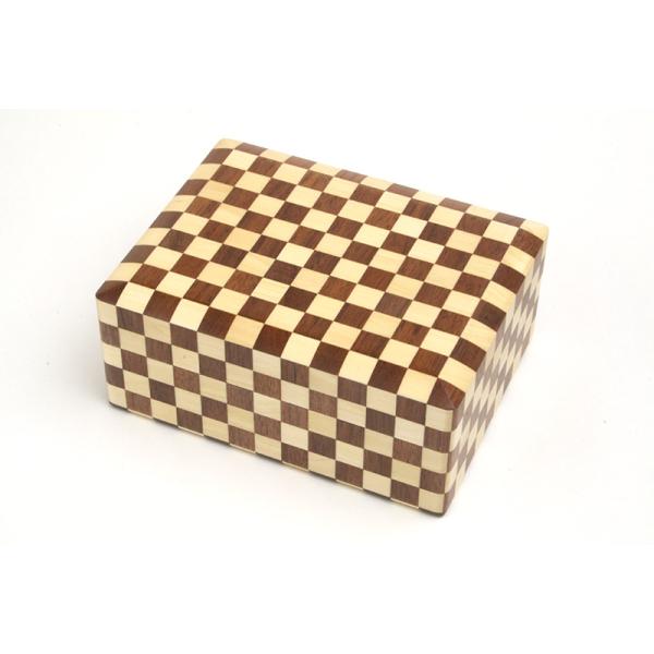 サイズ：155x118x68 mm【備考】天然の素材を用いた手作り品のため、色・柄・大きさはホームページ上の写真や表記と異なる場合がございます。