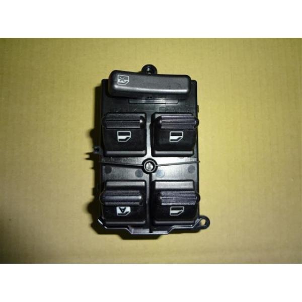 **** 商品説明を必ずご確認ください ****部品管理番号：001388351061900メーカー純正品番：84820-B2100-000部品名：パワーウインドウスイッチ部品メーカー品番：515097-000□部品区分：リサイクル品管理品...