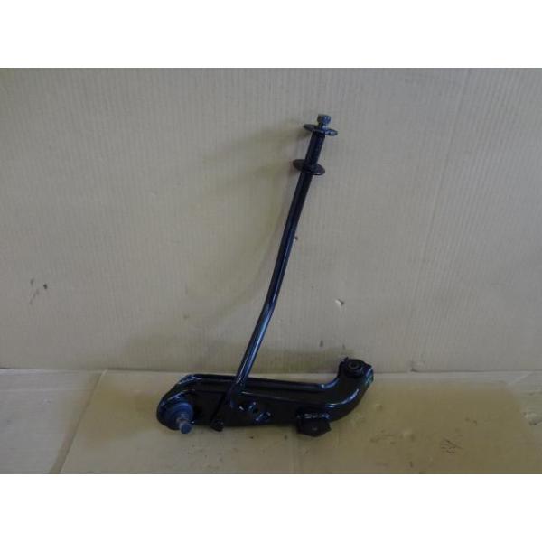 **** 商品説明を必ずご確認ください ****部品管理番号：001708736251740メーカー純正品番：MR554672部品名：左Fロアアーム部品区分：リサイクル品管理品番：15096部品カラー：金車名：トッポBJ認定型式：GF-H4...