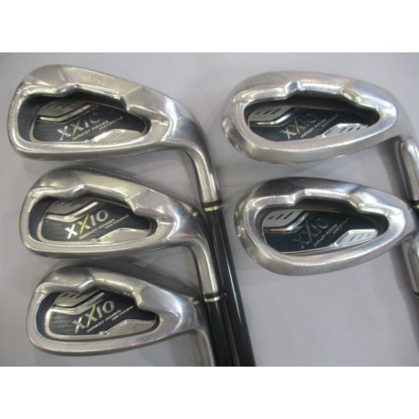 ■種別：アイアン　■メーカー：ダンロップ■モデル：ゼクシオ2010モデル　■シャフト：MP600 ■フレックス：R　■ロフト：0■本数：5　■番手：8-9 P・A・S■長さ：0　■クラブ重量：0■ライ角：0　■バランス：0■キックポイント：...