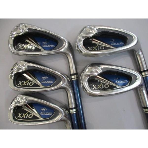 ■種別：アイアン　■メーカー：ダンロップ■モデル：ゼクシオ2014モデル　■シャフト：MP800 ■フレックス：R　■ロフト：0■本数：5　■番手：6-9 P■長さ：0　■クラブ重量：0■ライ角：0　■バランス：C9■キックポイント：中調子...