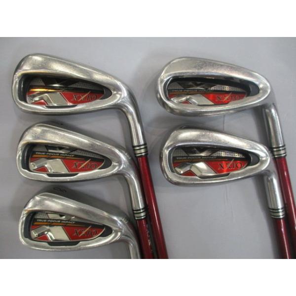 ■種別：アイアン　■メーカー：ダンロップ■モデル：ゼクシオ2018 Red　■シャフト：MP1000 ■フレックス：R　■ロフト：0■本数：5　■番手：6-9 P■長さ：0　■クラブ重量：0■ライ角：0　■バランス：C9■キックポイント：中...